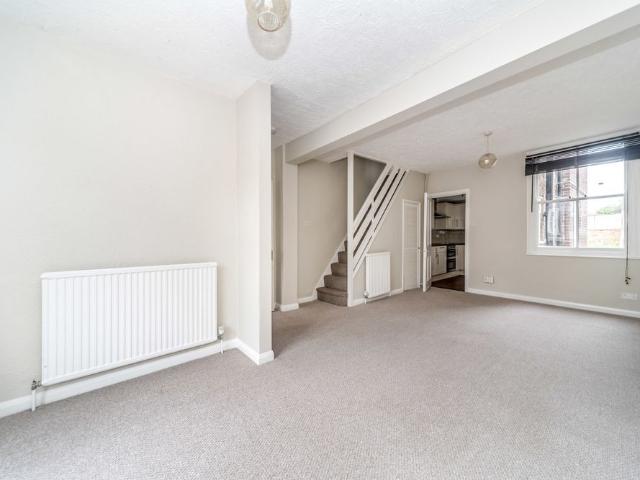 4 bedroom house to rent Park Road West, Bedford, Bedfordshire, MK41