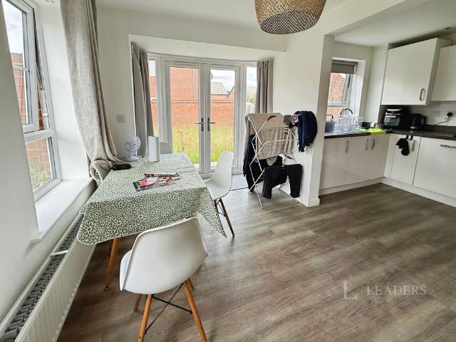 4 bedroom house to rent Selsby Close, Nottingham, NG8