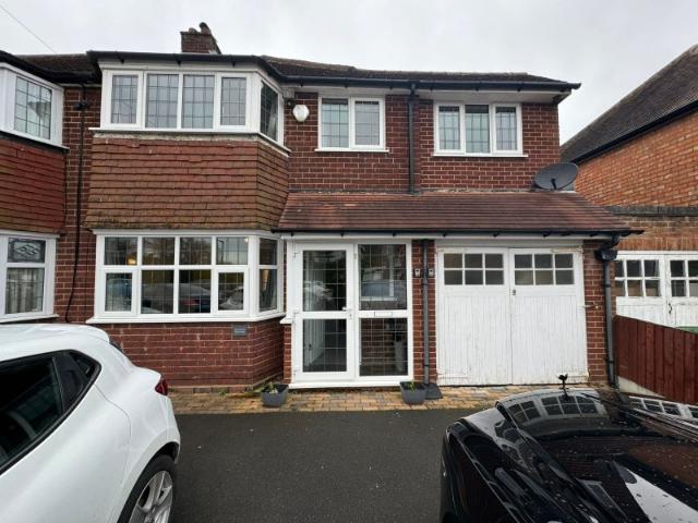 4 bedroom house to rent Solihull