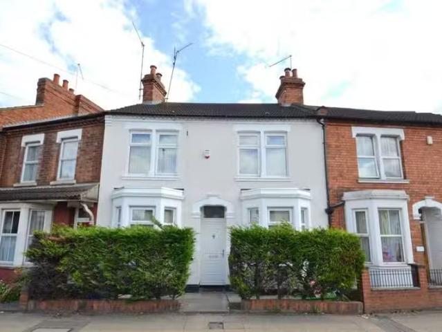 4 bedroom House to rent, St. Leonards Road, Far Cotton, NN4 £.
