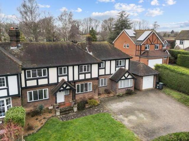 4 Bedroom House Tonbridge Kent 100824950