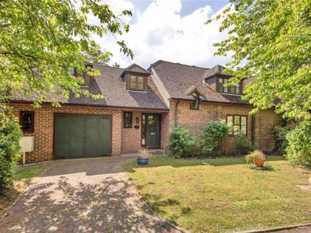 4 Bedroom House Tonbridge Kent 99688181