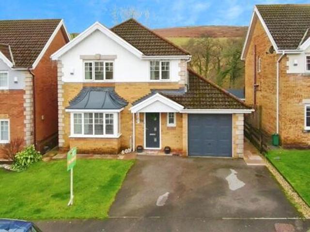 4 Bedroom House Tonyrefail Tonyrefail 99608357