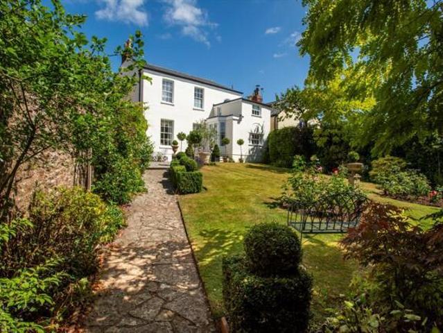 4 Bedroom House Taunton Somerset 100024158