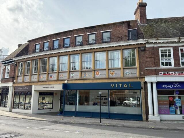 4 Bedroom House Taunton Somerset LS98404457