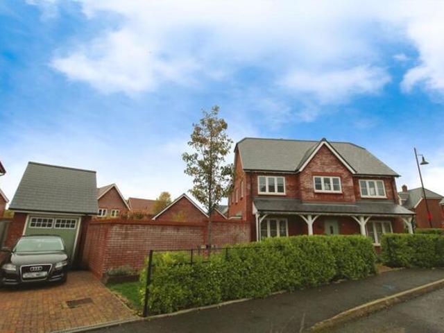 4 Bedroom House Tadpole Garden Village Swindon 100398337