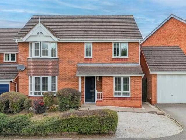 4 Bedroom House Tamworth Staffordshire 99572032
