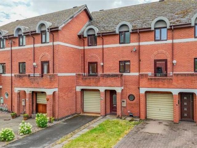 4 Bedroom House Tamworth Staffordshire 100503493