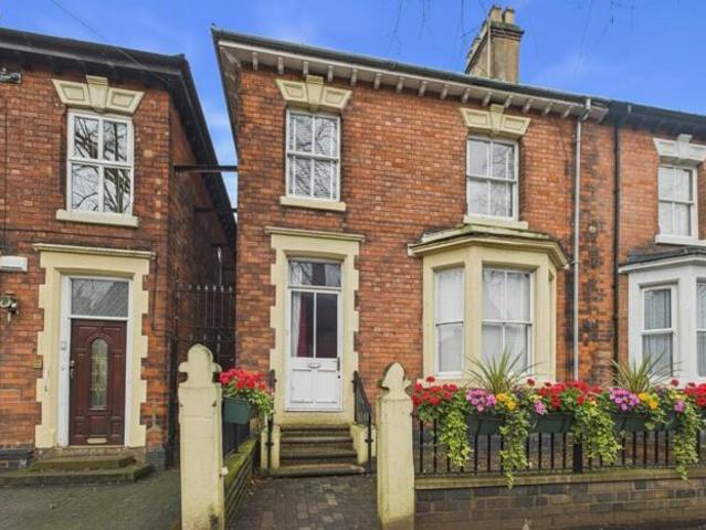 4 Bedroom House Tamworth Staffordshire 100649098