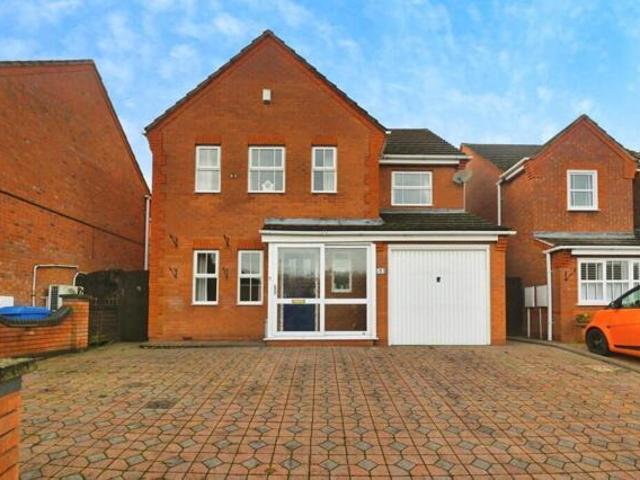 4 Bedroom House Tamworth Staffordshire LS100541159