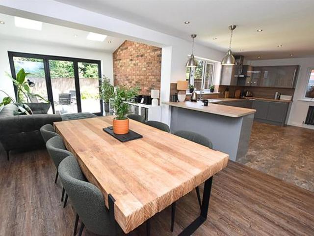 4 Bedroom House Tetney Tetney 100342823