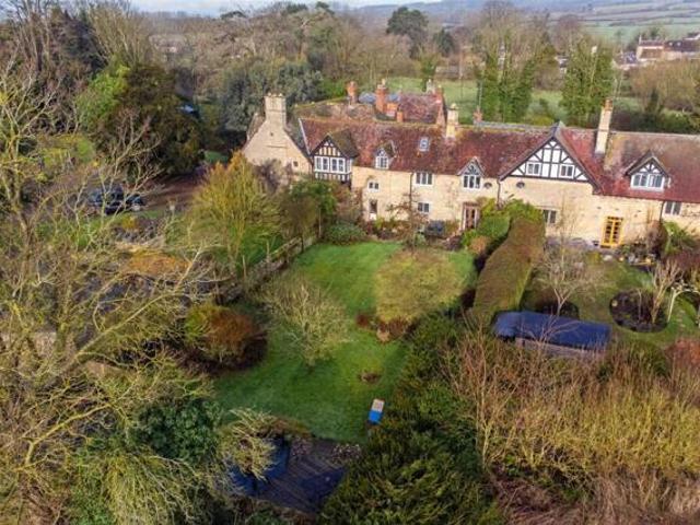 4 Bedroom House Tewkesbury Gloucestershire 88845737