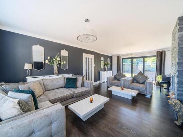 4 Bedroom House Tewkesbury Gloucestershire LS98834733