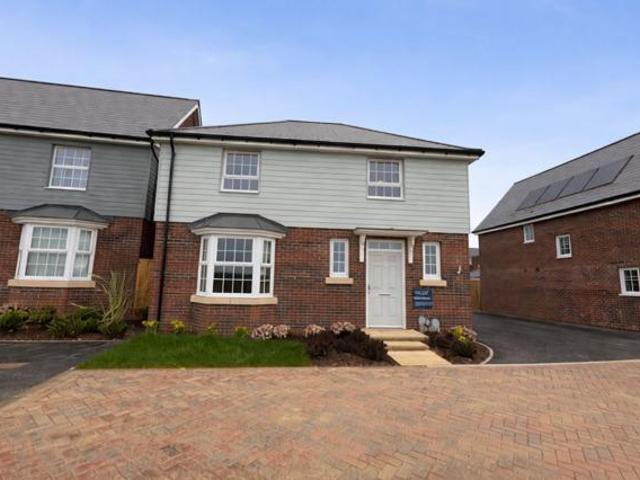 4 Bedroom House Tewkesbury Gloucestershire LS102023763