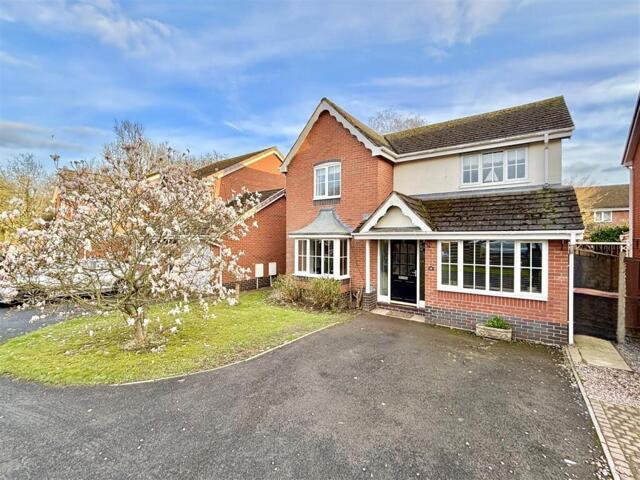 4 Bedroom House Telford Shropshire LS101060010