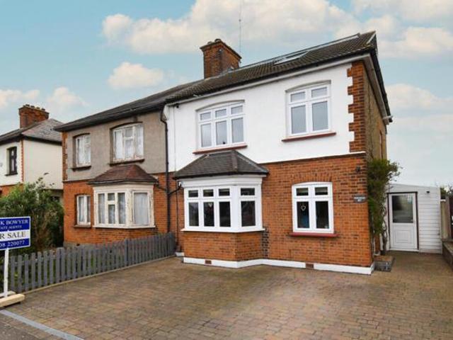 4 Bedroom House Thurrockc Great London LS100786819