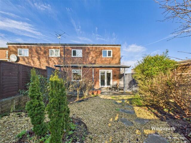 4 Bedroom House Thatcham West Berkshire LS100057820