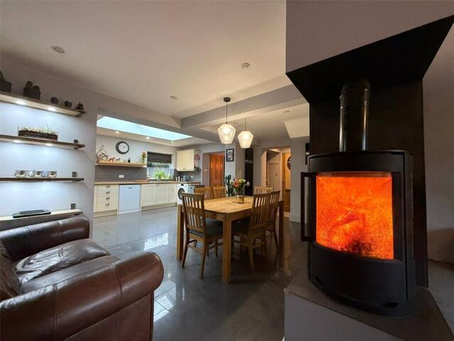 4 Bedroom House Thirsk North Yorkshire LS100426676