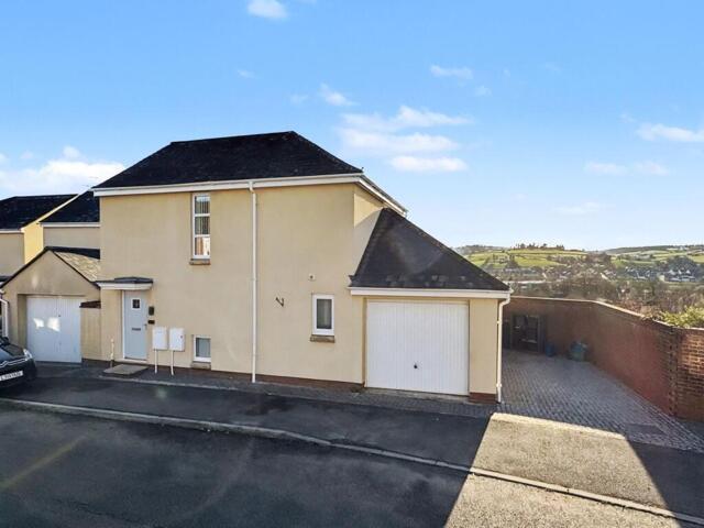 4 Bedroom House Tiverton Devon 101677773