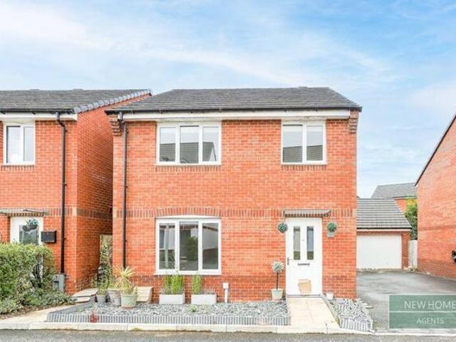 4 Bedroom House Tiverton Devon LS98903692