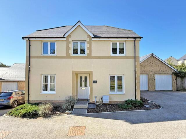 4 Bedroom House Truro Cornwall 99895580