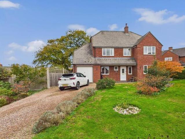 4 Bedroom House Trewern Trewern LS99204086