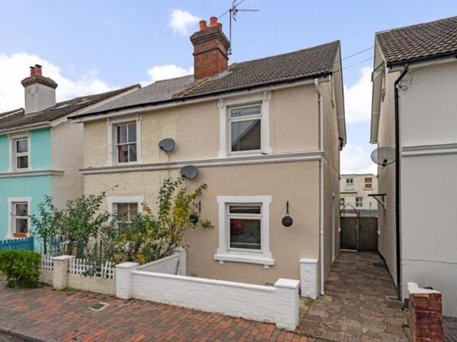 4 Bedroom House Tunbridge Wells Kent LS98377545