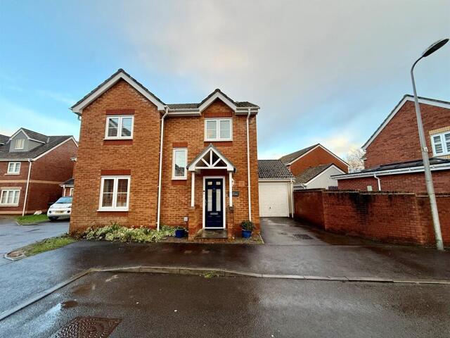 4 Bedroom House Tyla Garw Tyla Garw 98834255