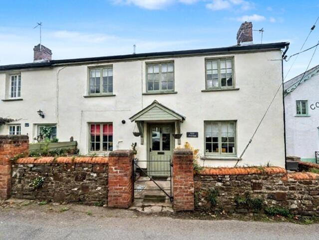 4 Bedroom House Umberleigh Devon 100366522