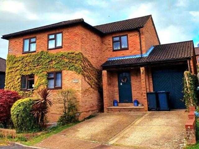 4 Bedroom House Uckfield East Sussex 101743229