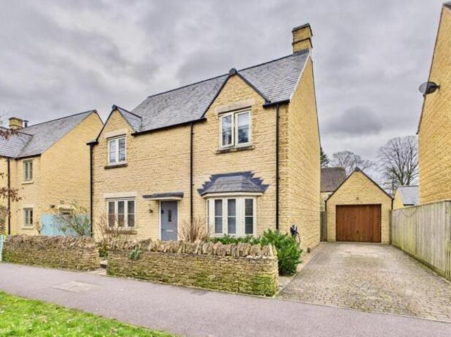 4 Bedroom House Upper Rissington Upper Rissington 101231865