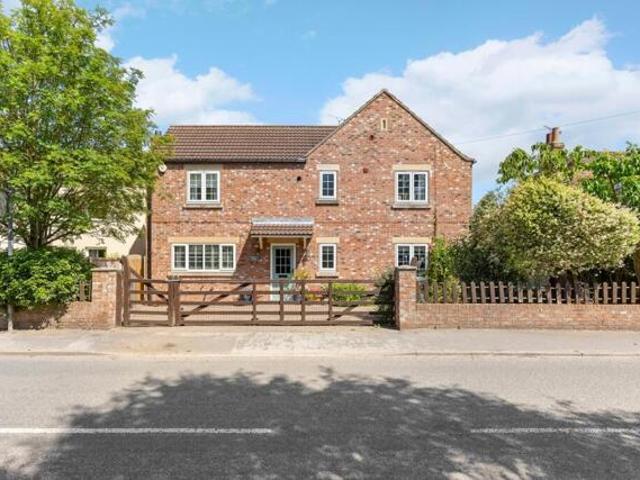 4 Bedroom House York York LS98903568