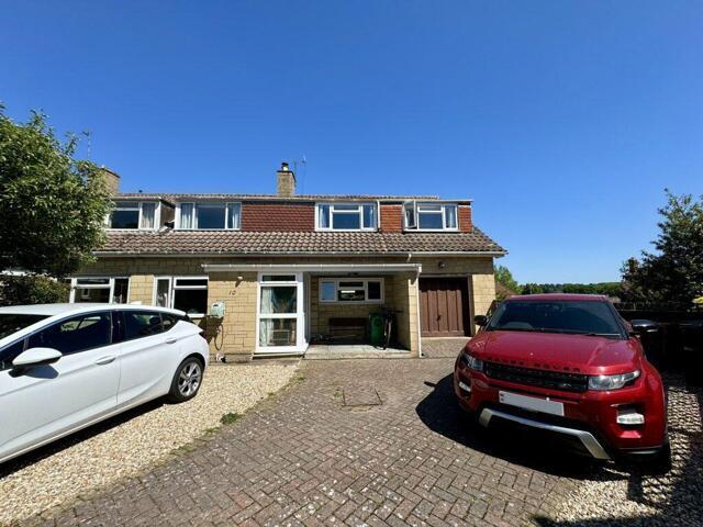 4 Bedroom House Yeovil Somerset 99840495