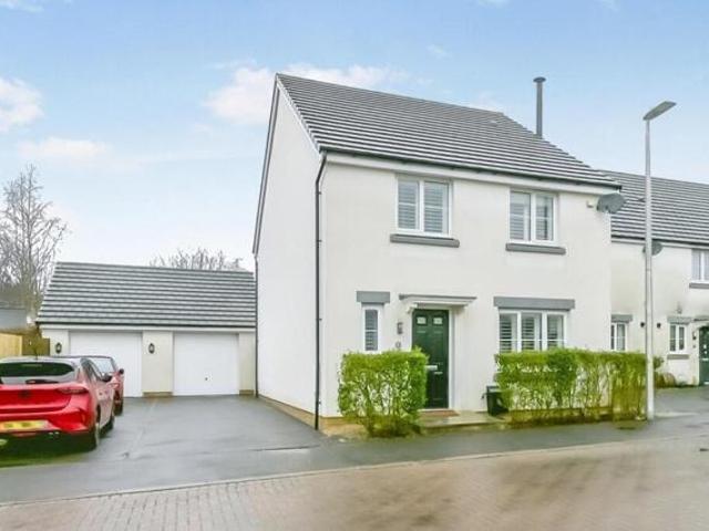 4 Bedroom House Ystradowen Ystradowen LS99926245