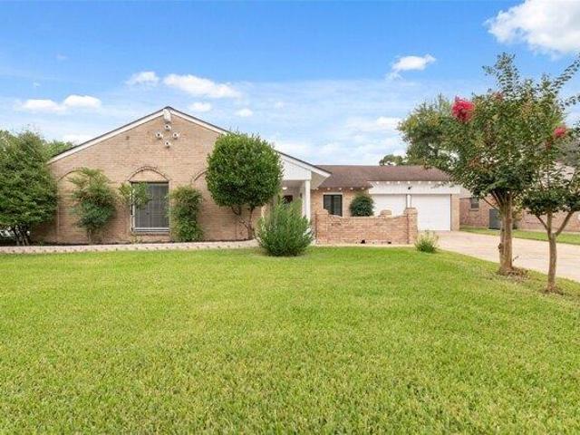 4 bedroom, Houston TX 77043 94160777