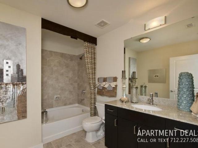 4 bedroom, Houston TX 77004 77324199