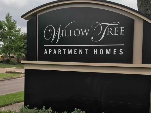 4 bedroom, Houston TX 77017 LS77328251