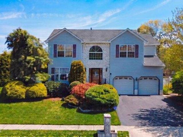 4 bedroom, Howell NJ 07731 LS102726231