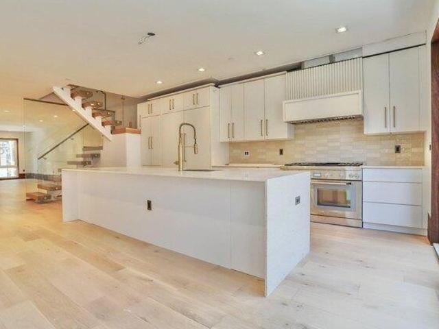 4 bedroom, Hoboken NJ 07030 103124964