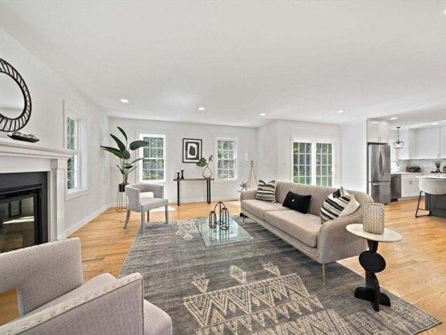 4 bedroom, Holbrook MA 02343 104833486
