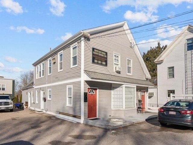 4 bedroom, Holbrook MA 02343 105061016
