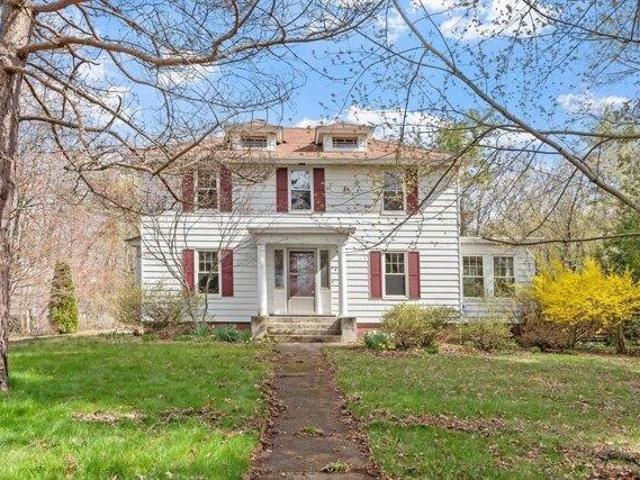 4 bedroom, Holden MA 01520 103036657