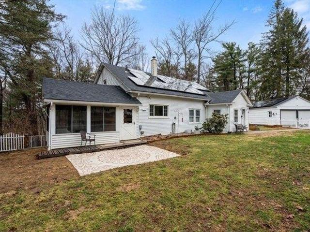 4 bedroom, Holland MA 01521 105094926