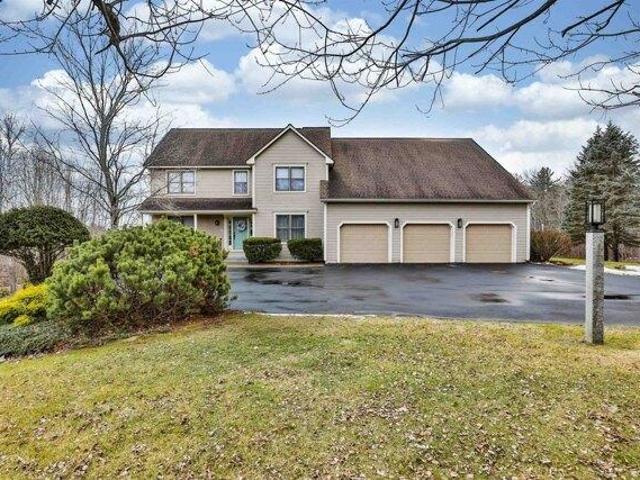 4 bedroom, Hollis NH 03049 103127111