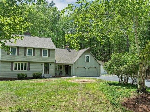 4 bedroom, Hollis NH 03049 104717104