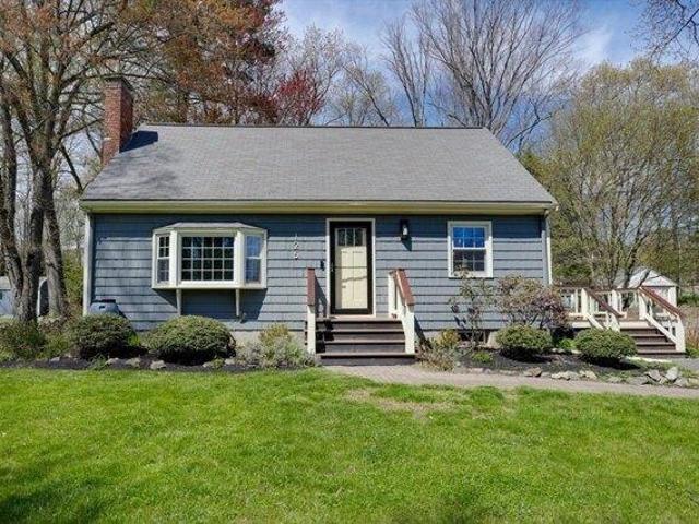 4 bedroom, Holliston MA 01746 LS102477224