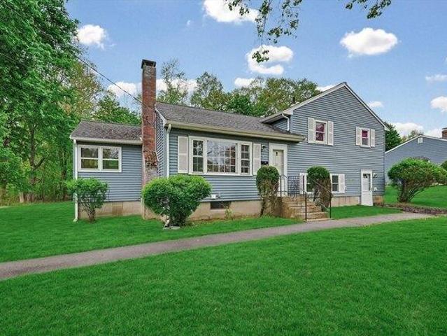 4 bedroom, Holliston MA 01746 103125163