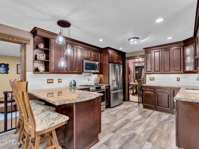 4 bedroom, Holmdel NJ 07733 104920938