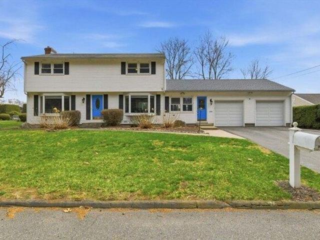 4 bedroom, Holyoke MA 01040 102860148