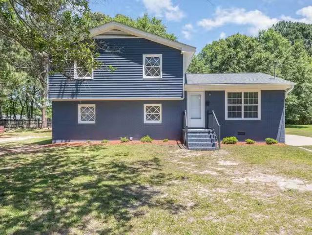 4 bedroom home 806 Primrose St